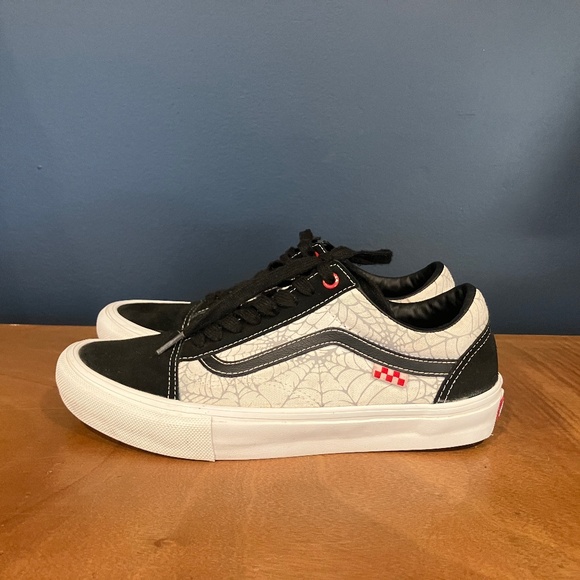 Vans | Shoes | Vans Skate Old Skool Skate Black Widow Sneakers W Sample ...